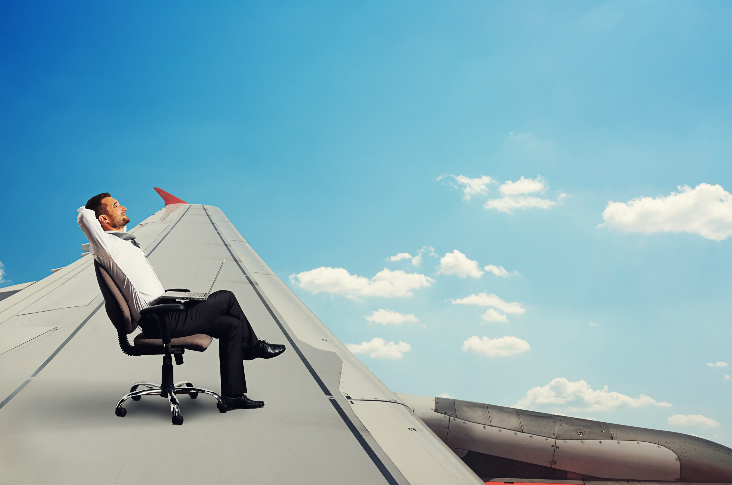 Cyber Security Hacker Gives New Meaning to In-Flight Entertainment - EVS